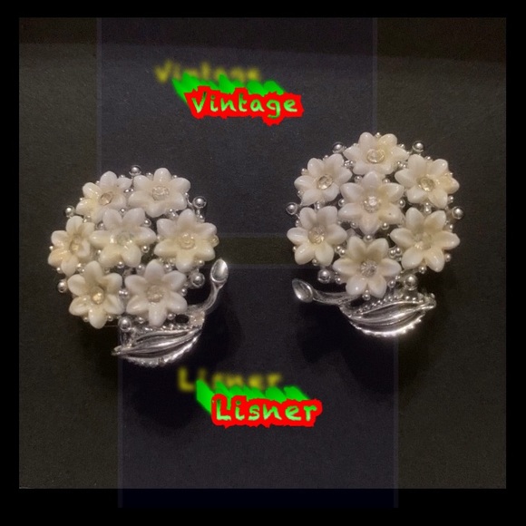 Lisner Jewelry | Jewelry | Vintage Lisner Flower Clipon Earrings | Poshmark